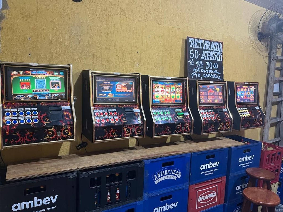 PM Interdita Bingo Clandestino Em Padre Miguel Na Zona Oeste Rio De