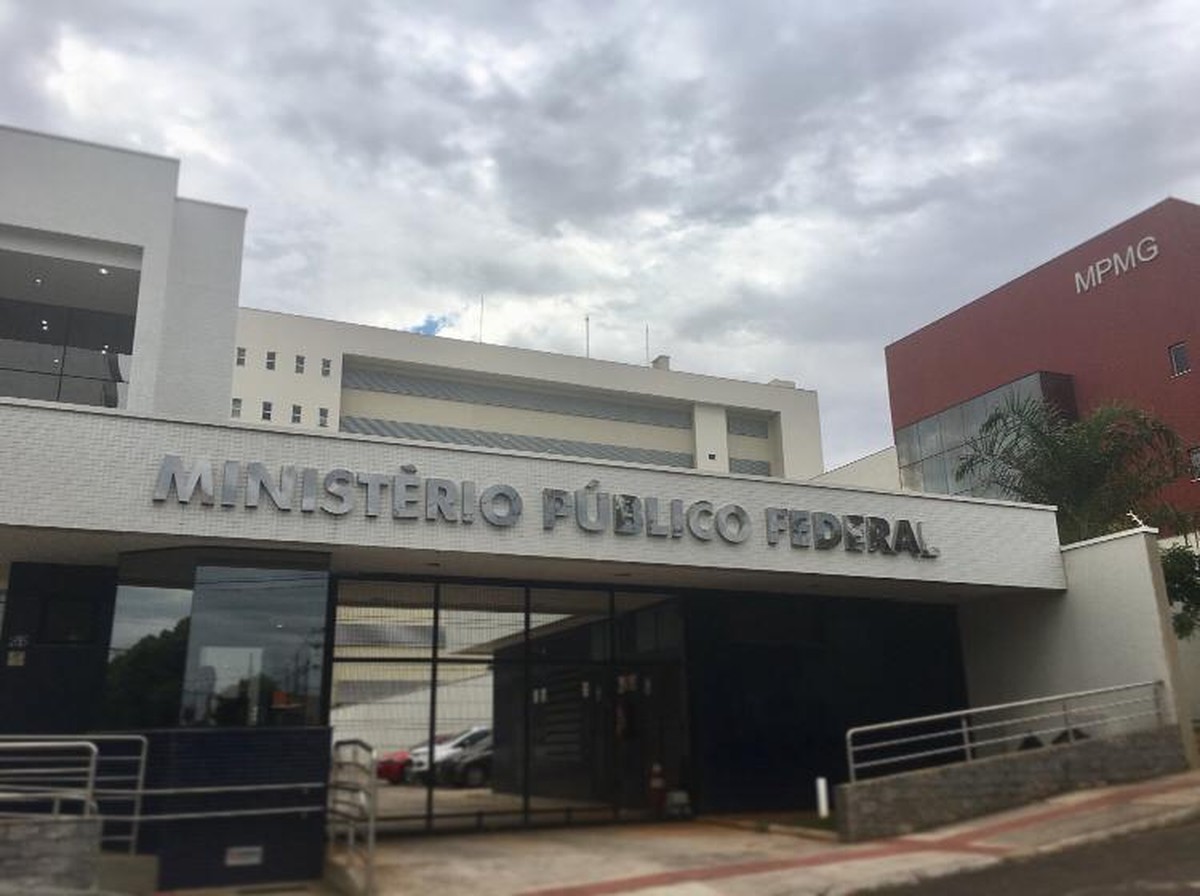 Vagas de estágios para graduandos e pós graduandos em Direito são