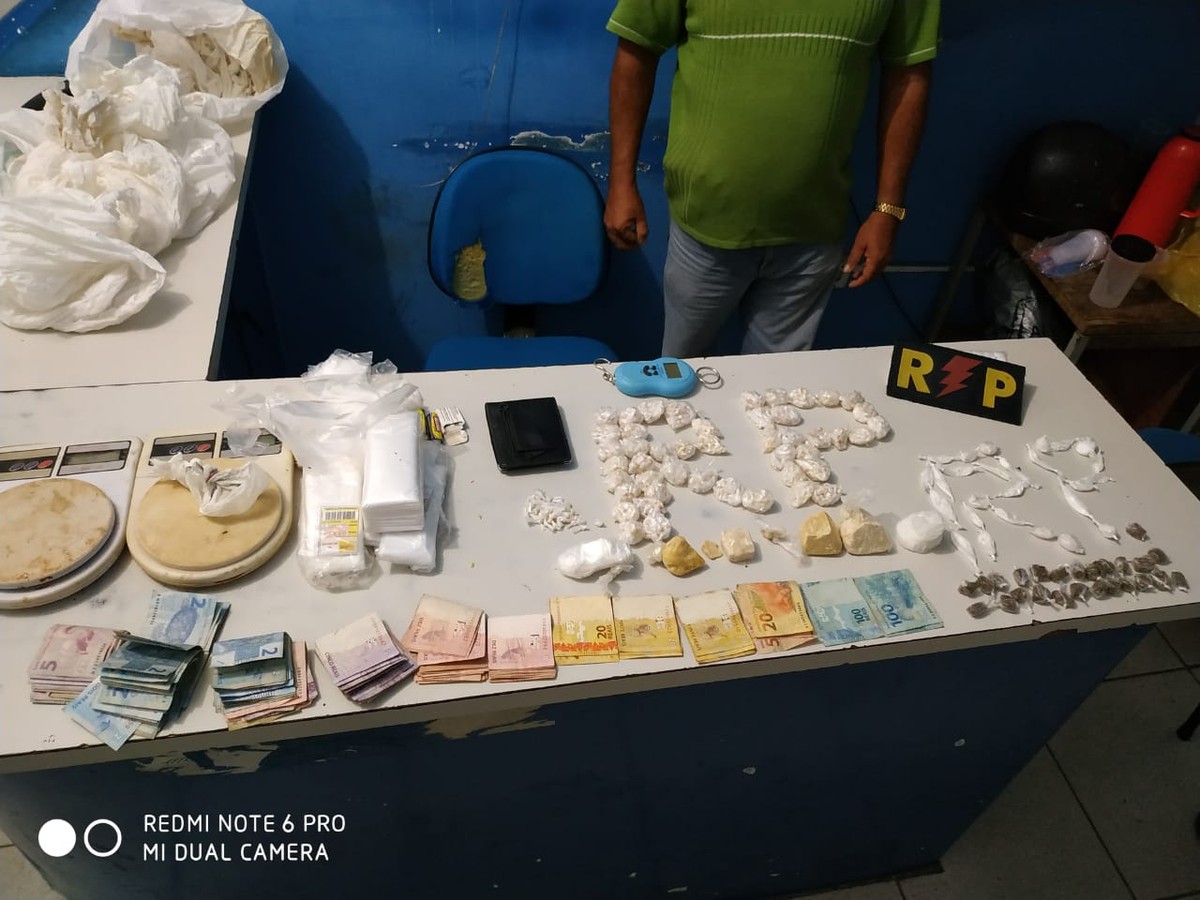 PM apreende mais de mil pedras de crack maconha e cocaína em Palmeira