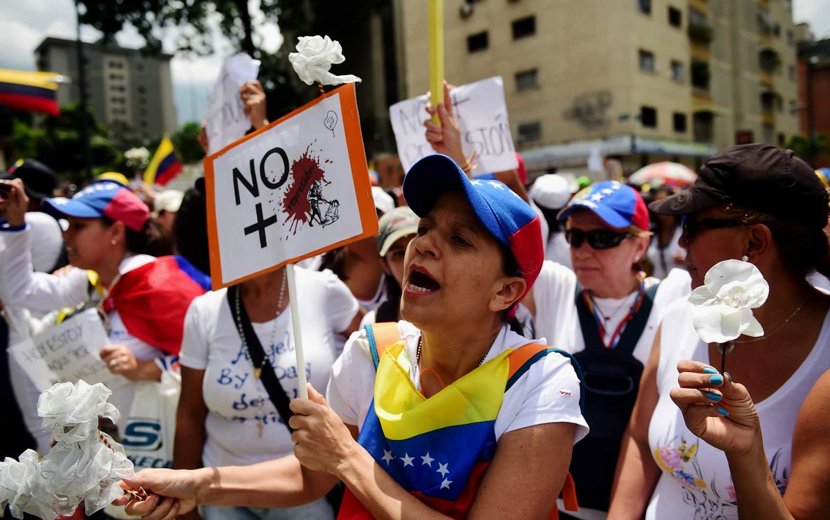 Mulheres venezuelanas marcham contra a repressão e pedem paz Mundo G1