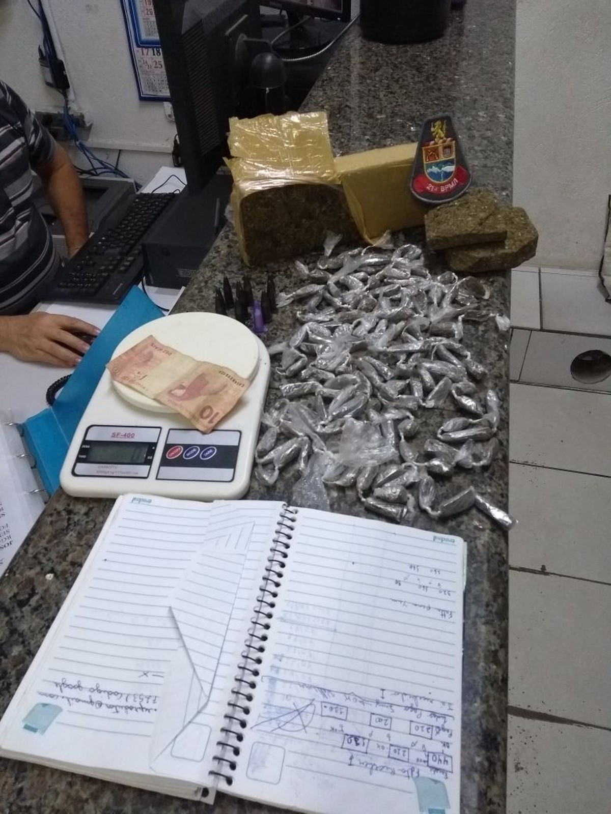 Suspeito que venderia drogas em evento é preso em flagrante por tráfico no litoral de SP