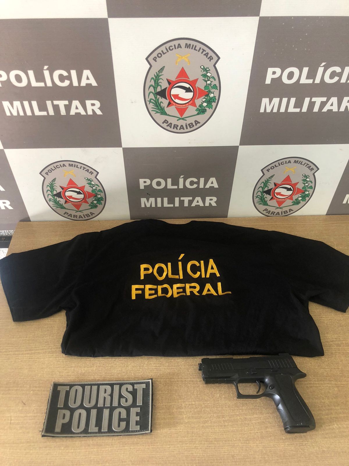 Suspeito de se passar por policial federal e ameaçar funcionários de um edifício é preso na PB