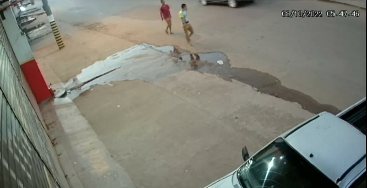 Suspeito de matar homem de 25 anos a pauladas em Santana é preso dentro