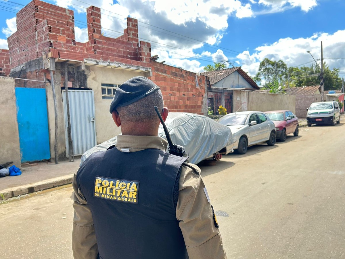Idoso de 74 anos é encontrado morto no quarto de casa várias