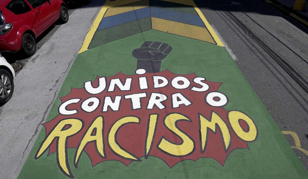 dos casos de crimes raciais são registrados em SP como injúria e não como racismo aponta