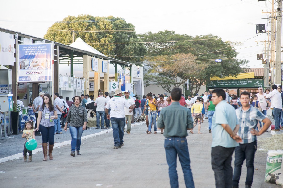Superleite movimenta mercado do agronegócio em Pompéu e região Centro