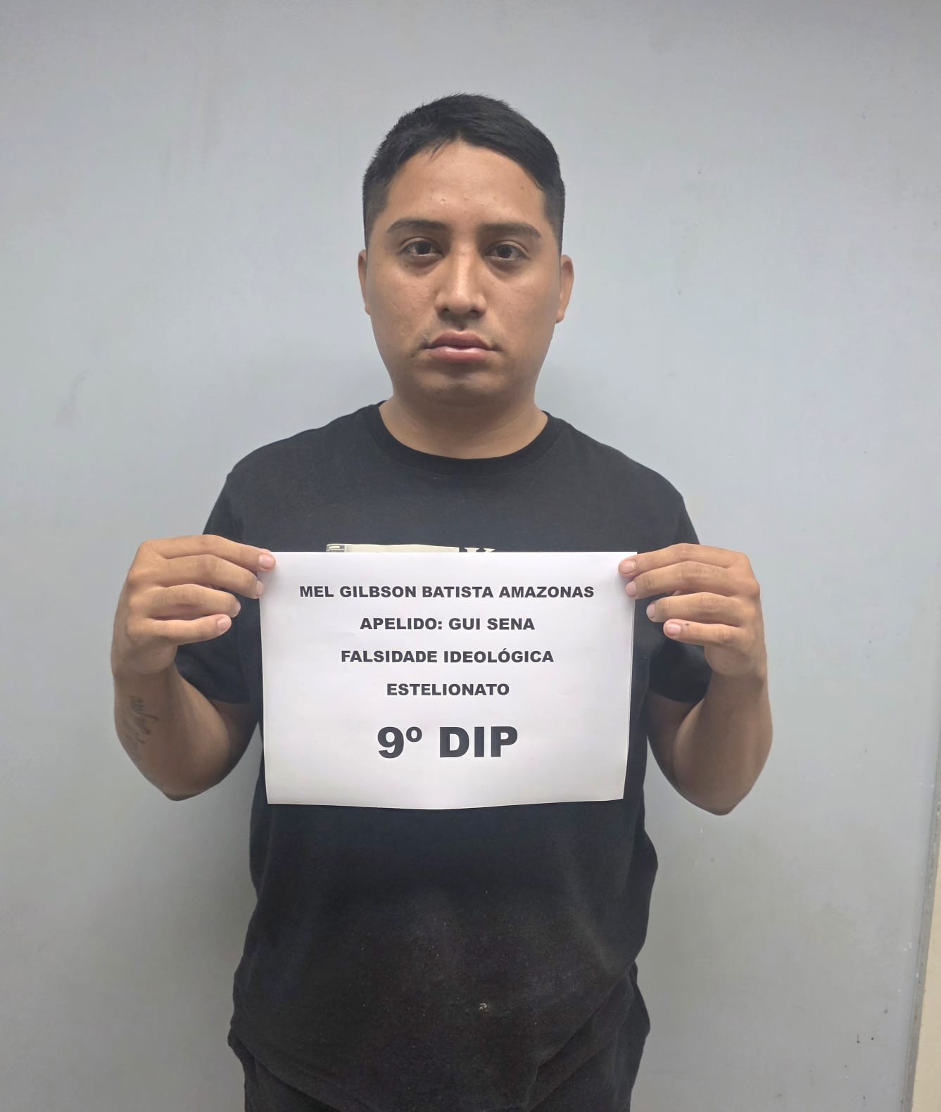 Influenciador é preso em Manaus por usar perfis falsos para golpes | G1