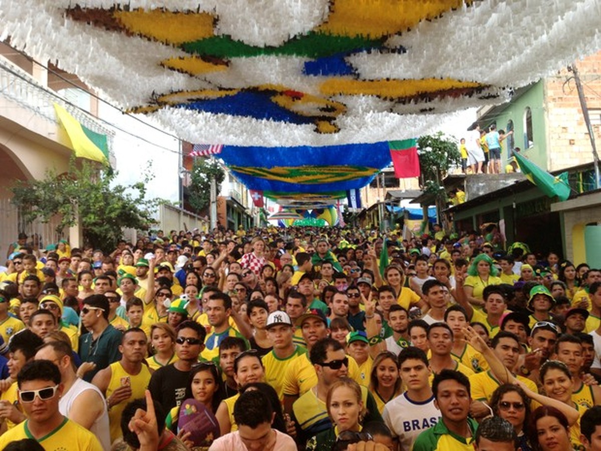Veja ruas que vão ter transmissão de jogos do Brasil na Copa do Mundo ...