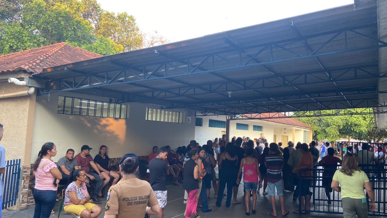Municípios do Paraná continuam votação de primeiro turno após término ...