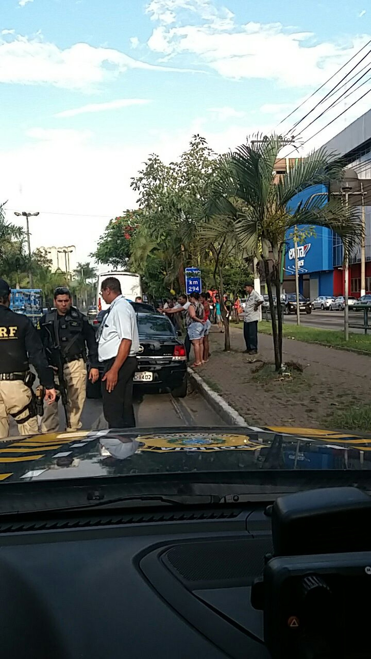 Engavetamento entre carros e ônibus é registrado na Lúcio Meira, em Volta Redonda | Sul do Rio e ...
