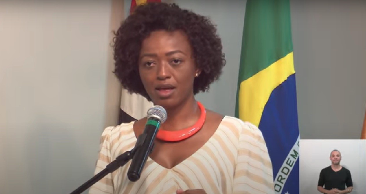 Nova secretária da Cultura da cidade de SP toma posse, e Nunes nega ...