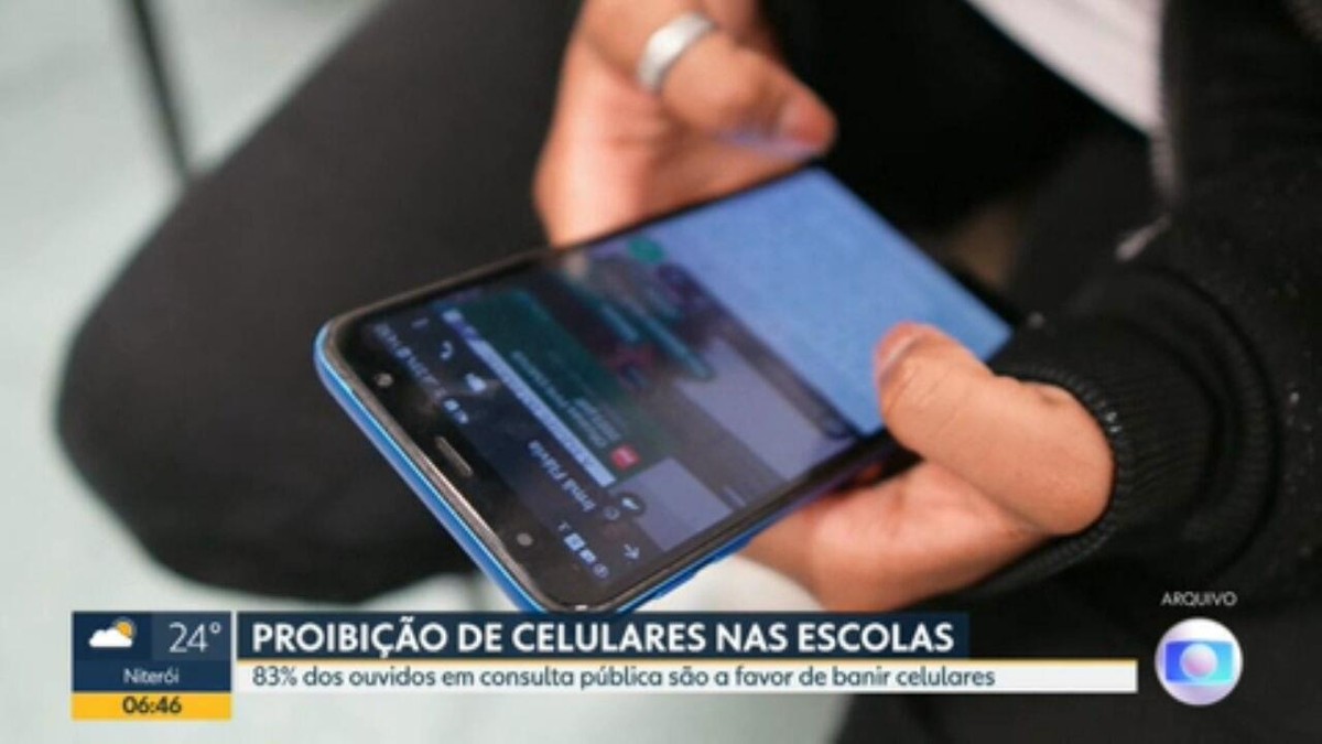 Oito em cada 10 pessoas são a favor de proibir o uso de celulares em escolas do Rio | Rio de ...