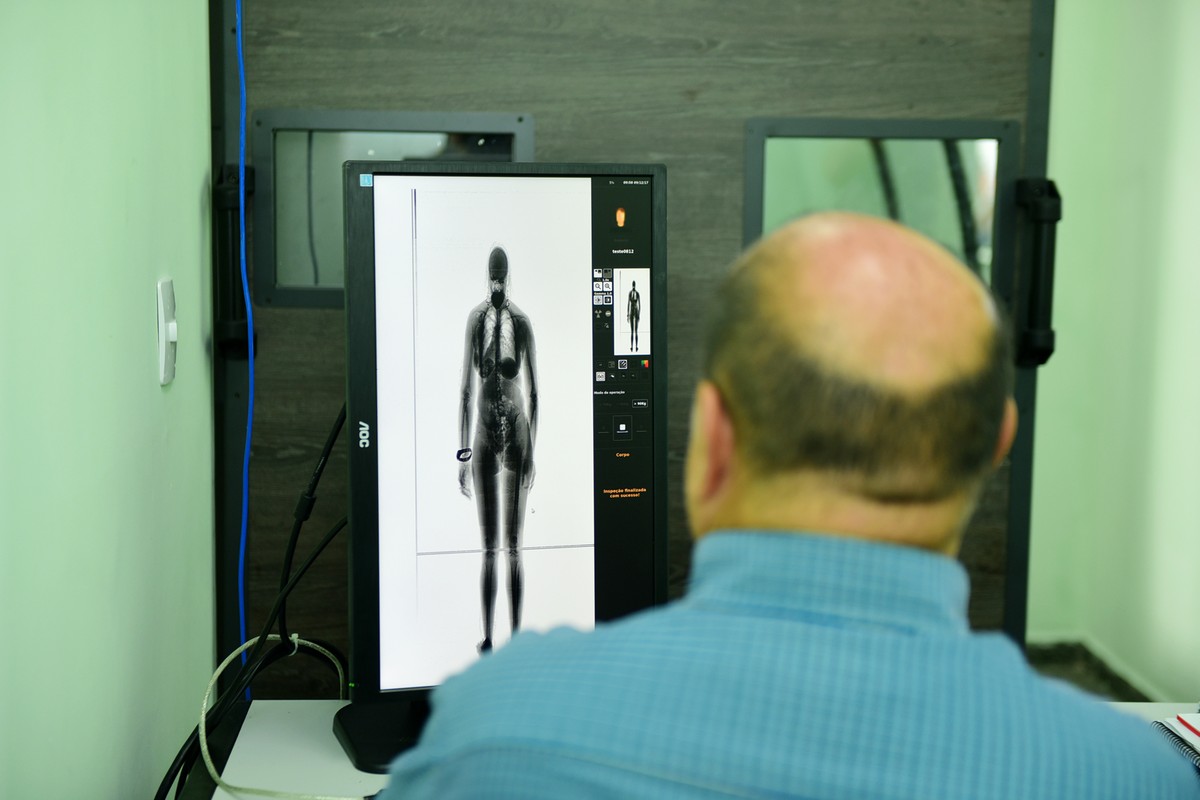 Presídios no AM passam a usar 'body scanners' em revistas de visitantes ...
