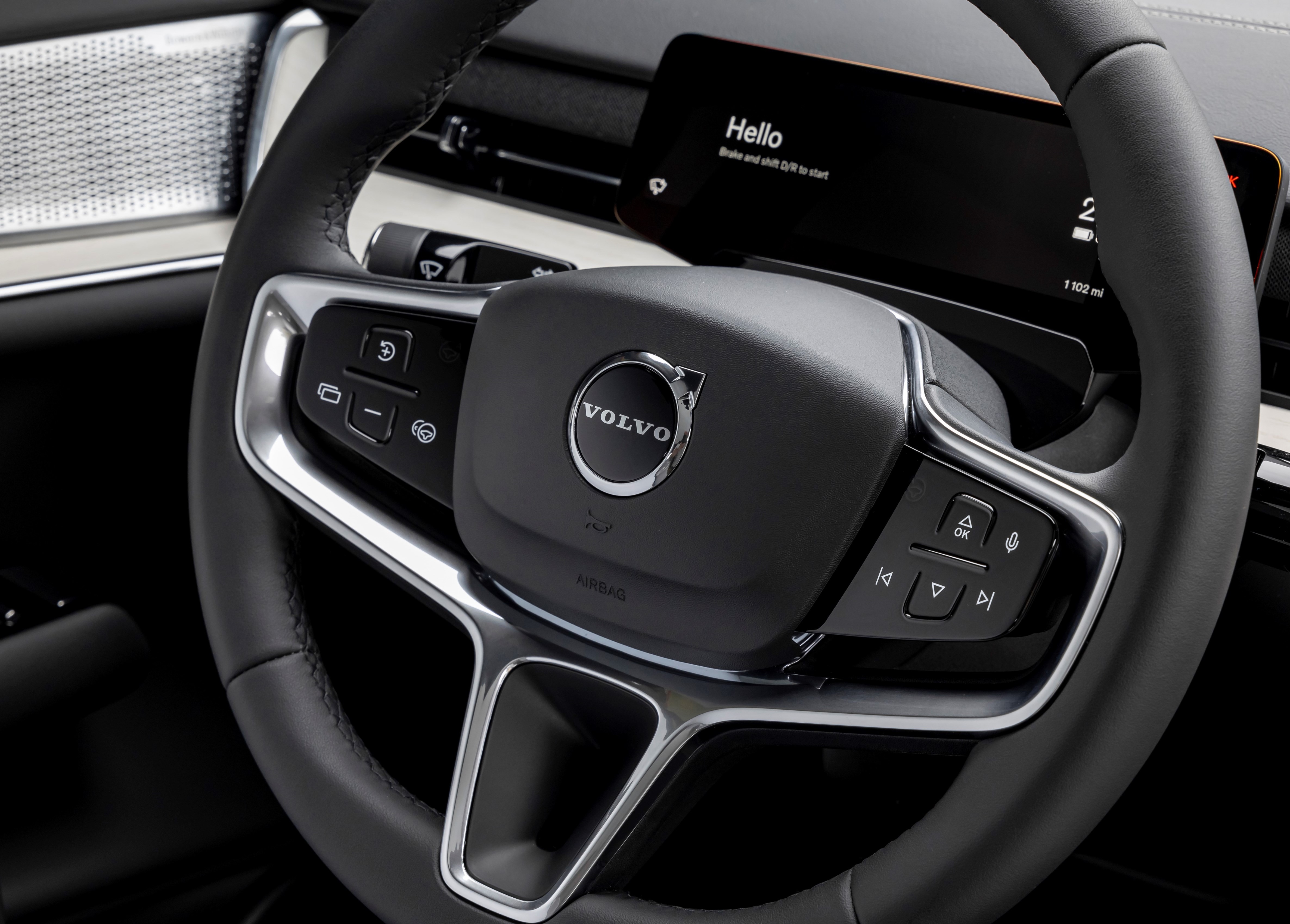 Volvo EX90 mostra que o SUV mais caro da marca passa longe da ...