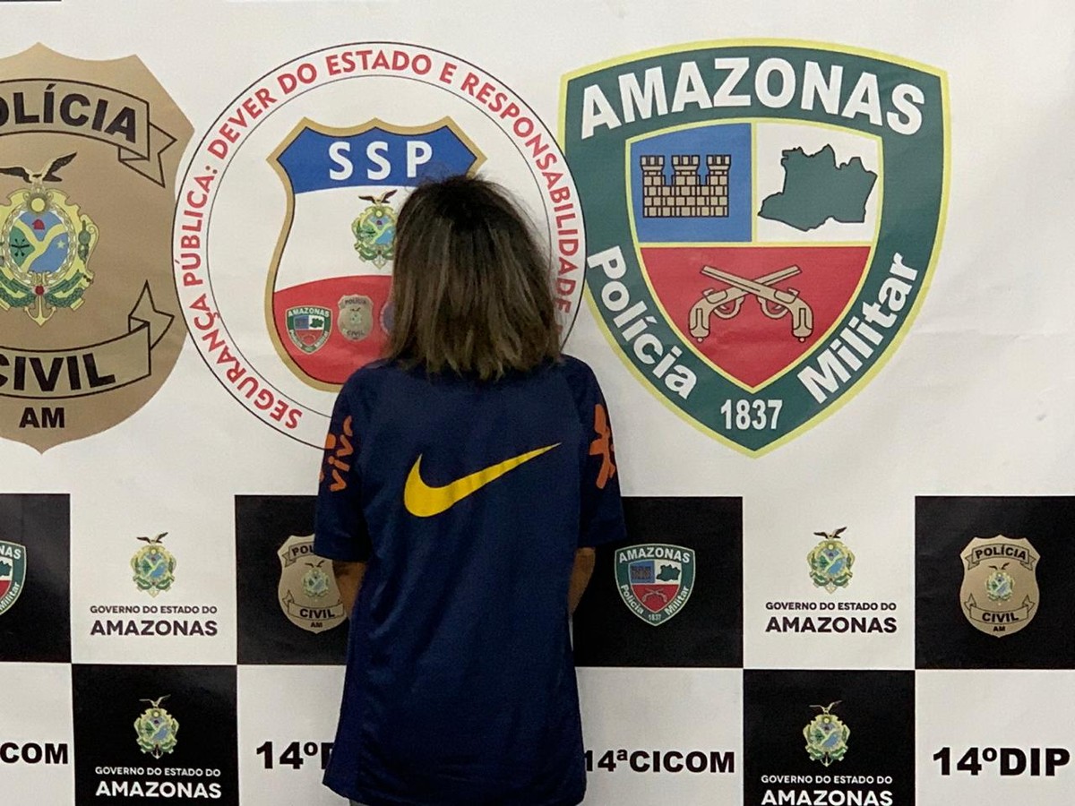 Dupla é Presa E Adolescente é Apreendido Suspeitos De Assaltar