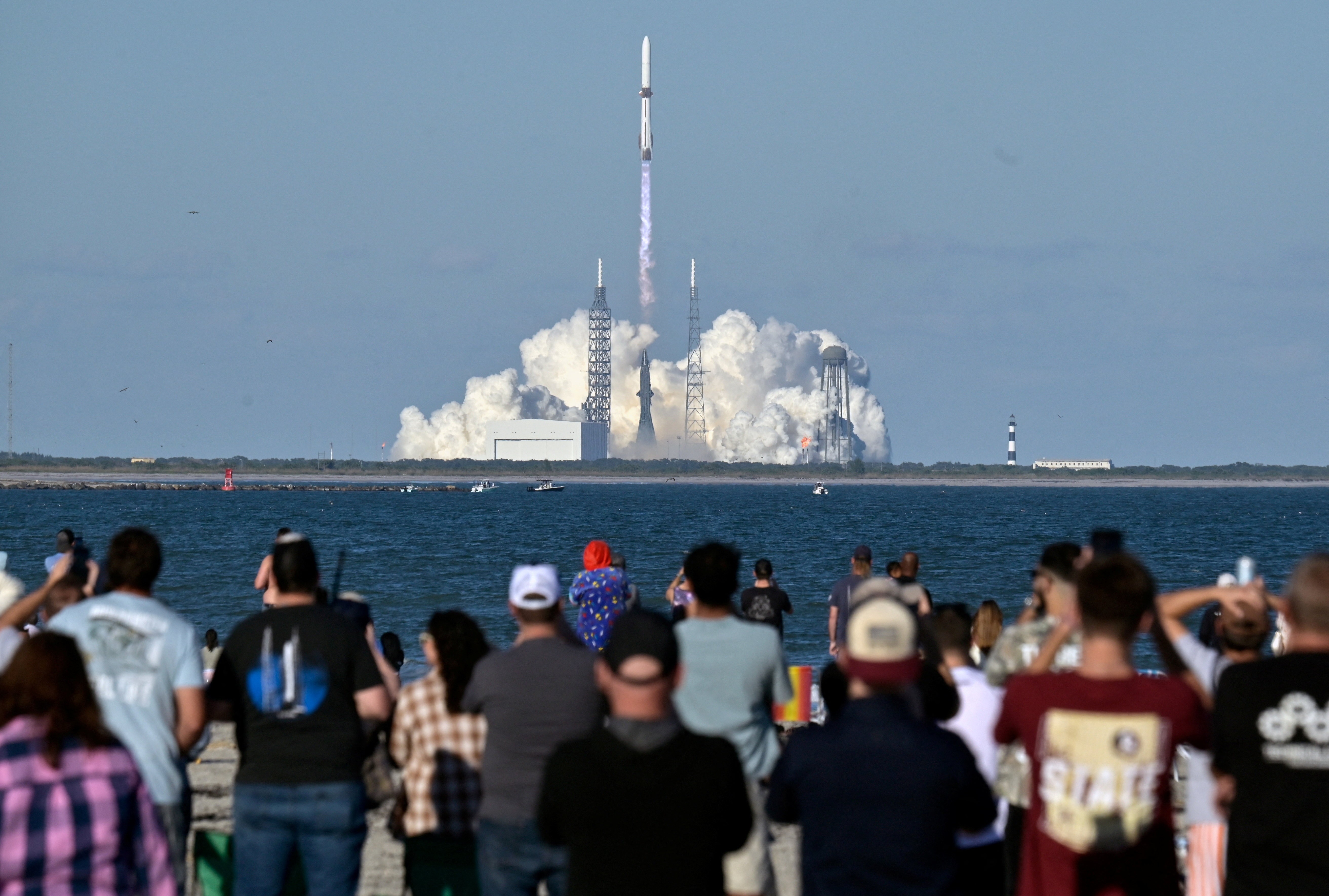Blue Origin, de Bezos, anuncia superfoguete para competir com a SpaceX | G1