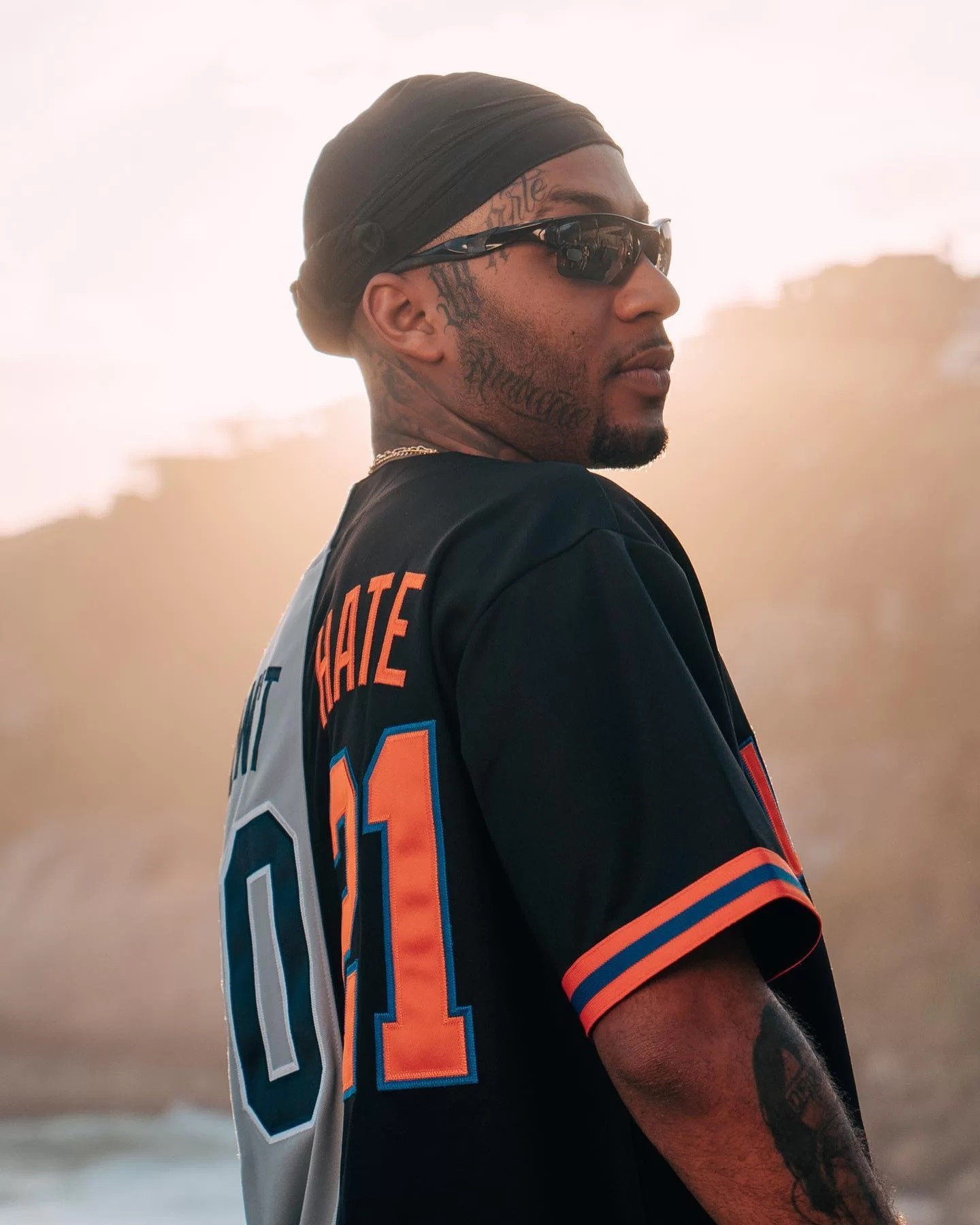 Rapper Orochi lança 'Vida cara', álbum que inclui Baco Exu do Blues e ...