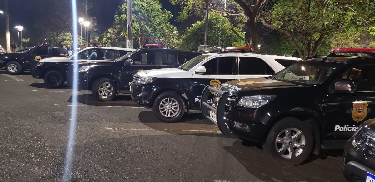 Polícia Cumpre Mandados Contra Grupo Criminoso Investigado Por Roubar R