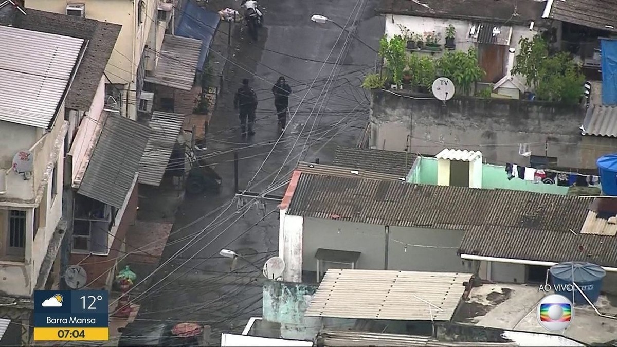 Polícia faz operação no Complexo da Maré, na Zona Norte do Rio | Rio de ...