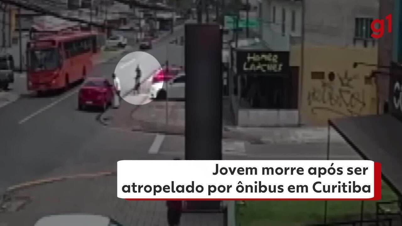 Jovem de bicicleta morre atropelado por ônibus em Curitiba | Paraná | G1