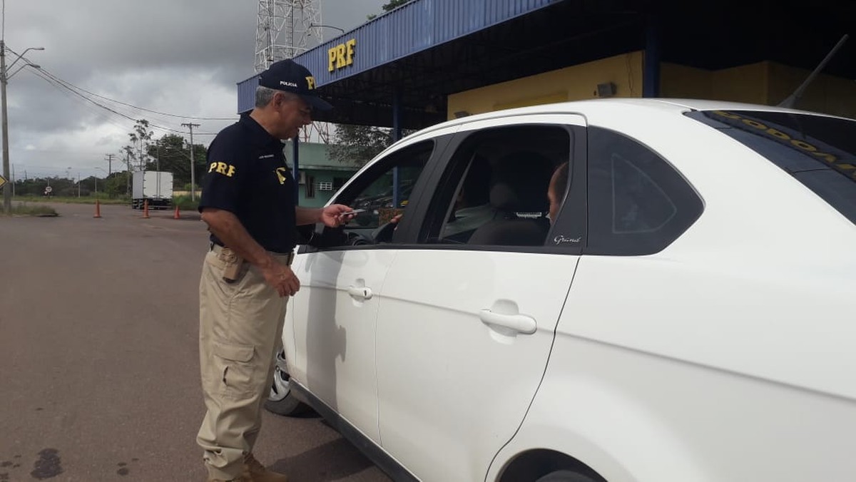 Blitz da PRF na BR-210 convida motoristas a doar sangue e alerta sobre ...