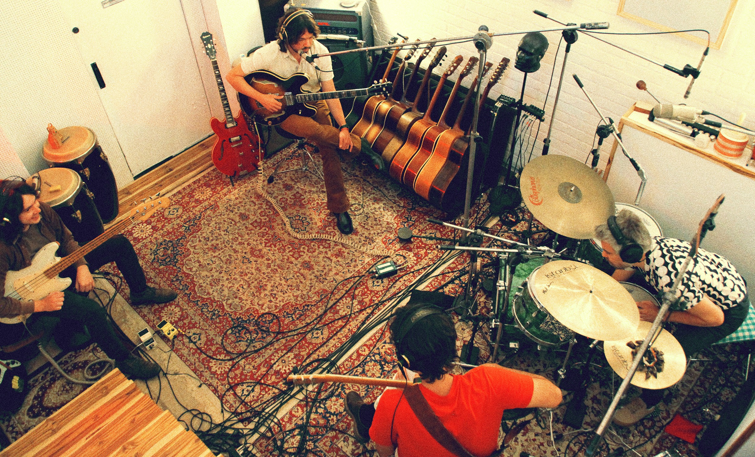 Banda Maglore canta 'Amor de verão' no quinto álbum de estúdio | Blog ...