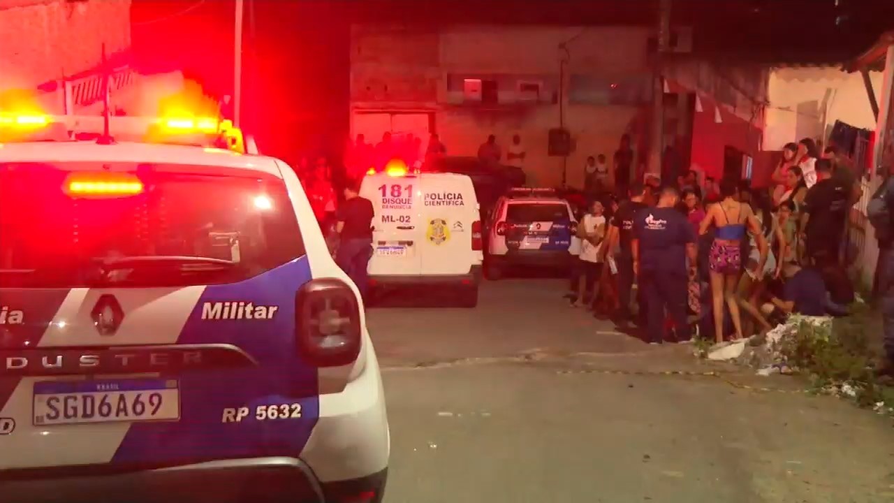Adolescente é assassinado e três homens são presos após troca de tiros | G1