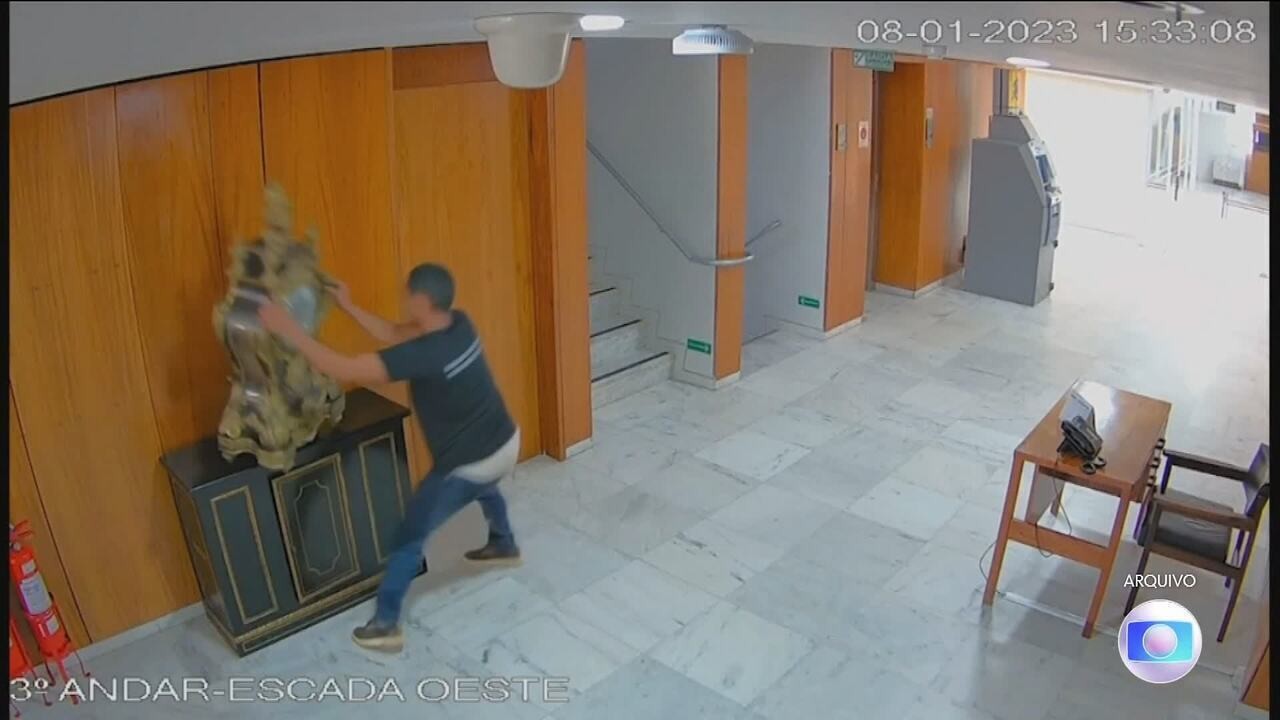 Stf Forma Maioria Para Condenar A 17 Anos De Prisão Homem Que Quebrou