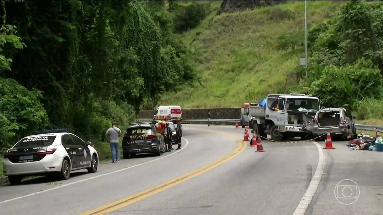 Acidente entre carro e moto deixa ferido na Rio-Santos, em Angra dos ...