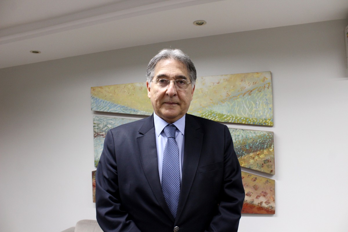 Candidato ao governo de Minas, Fernando Pimentel é entrevistado na TV ...