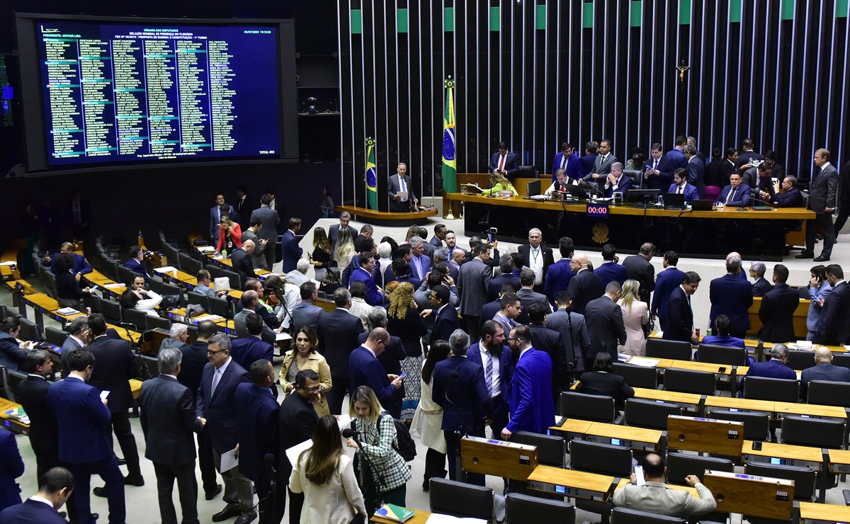 Confira como votaram os parlamentares da Bahia na aprovação da reforma ...