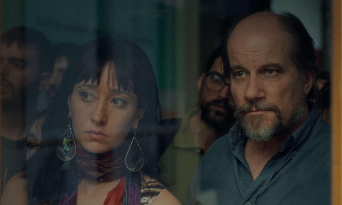 Aniversário do Suricate Seboso, bloco Luxo da Aldeia e exposição sobre ...