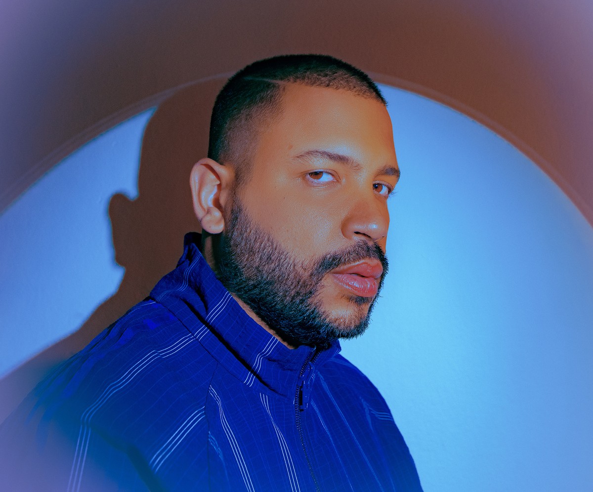 Projota cresce no álbum 'A saída está dentro' quando olha para si com ...