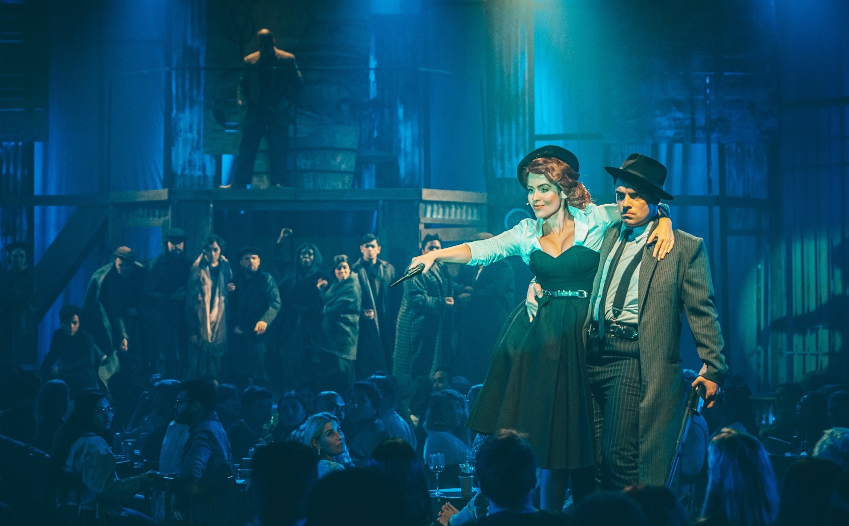 Broadway em SP: espetáculo conta história de Bonnie e Clyde em formato ...