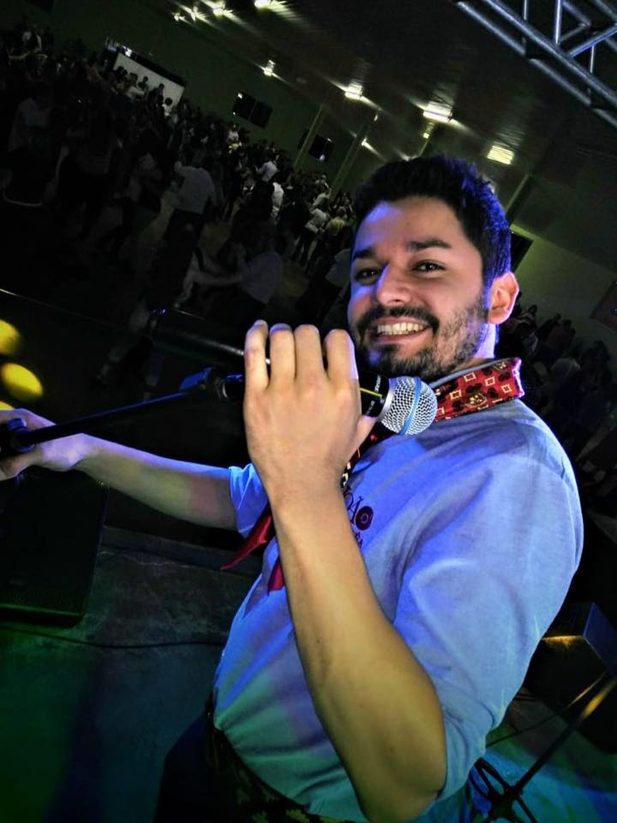 Sucesso na internet, Alan Moreira estreia em novo grupo musical ...