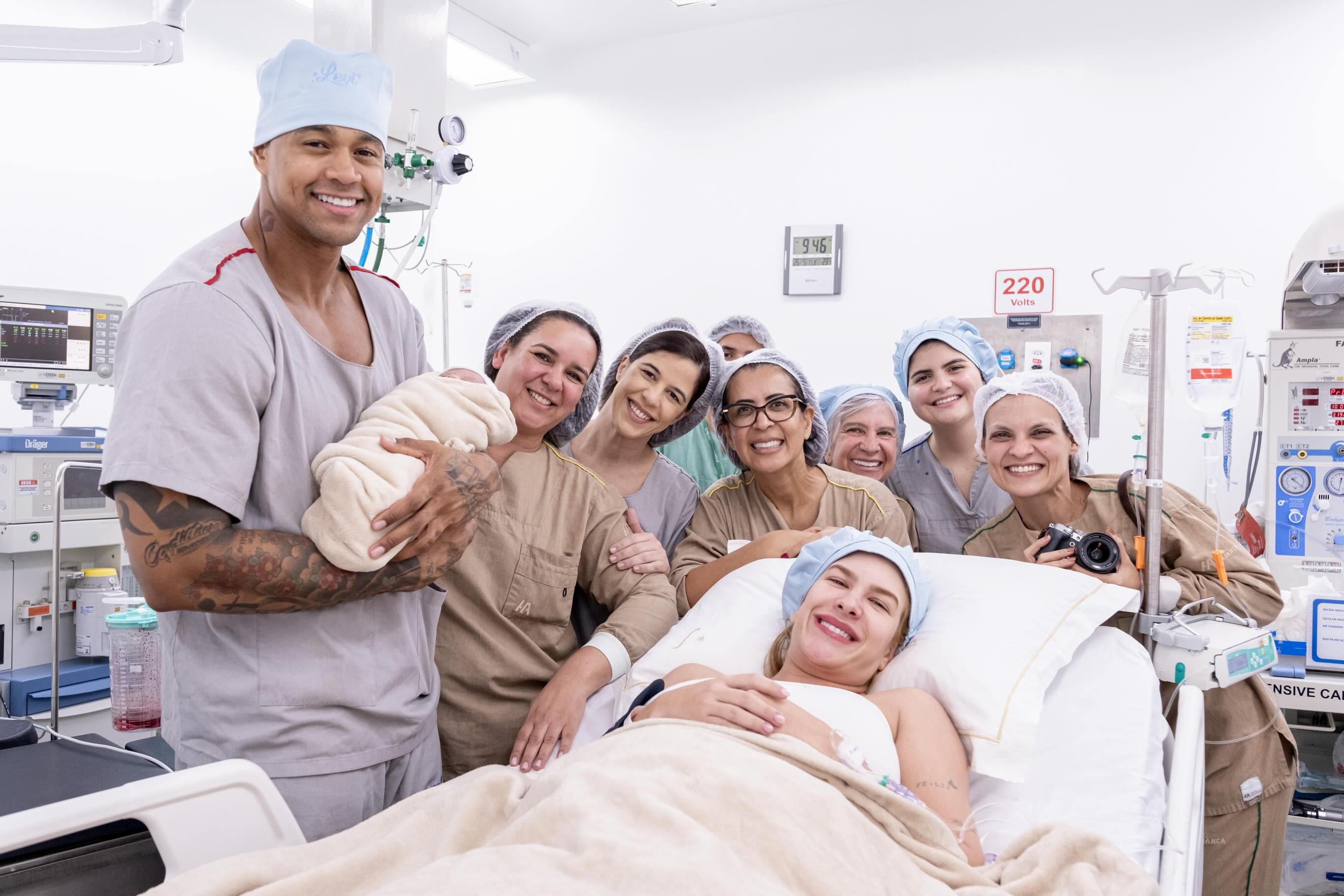 Lore Improta e Léo Santana anunciam nascimento do filho do casal | G1