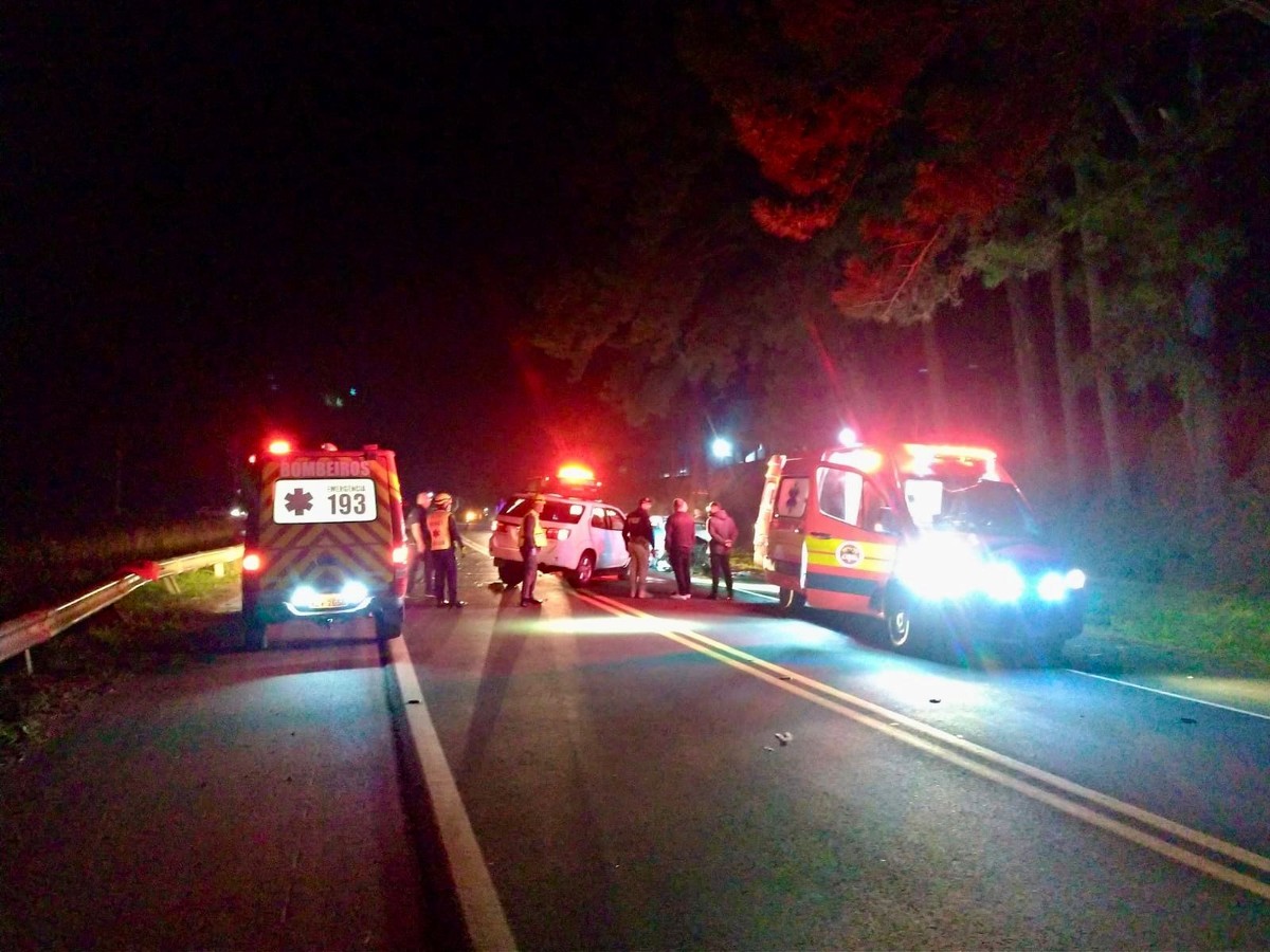 Acidente com três carros deixa um morto e nove feridos na BR-280, em SC | Santa Catarina | G1