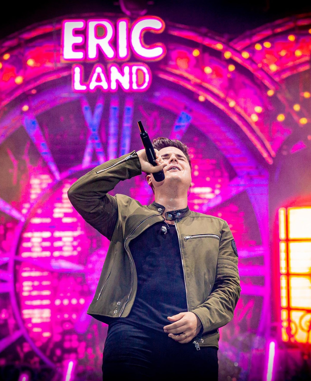 Eric Land: cantor que emplacou hit do São João fez 37 shows em junho e sonha em gravar com ...