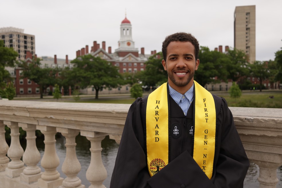 Quem é Arthur Abrantes, mineiro que se formou em Harvard e chegou à ...