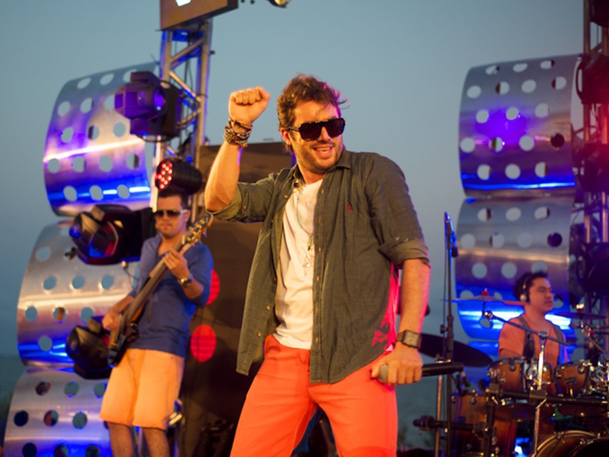 Ramon Schnayder faz live para ajudar família a comprar remédio de R$ 12 ...