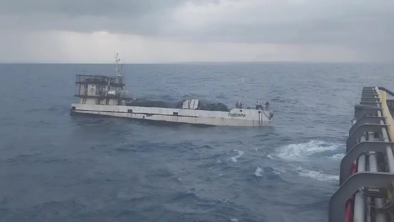 Veja o que se sabe sobre naufrágio de navio de carga no litoral de ...