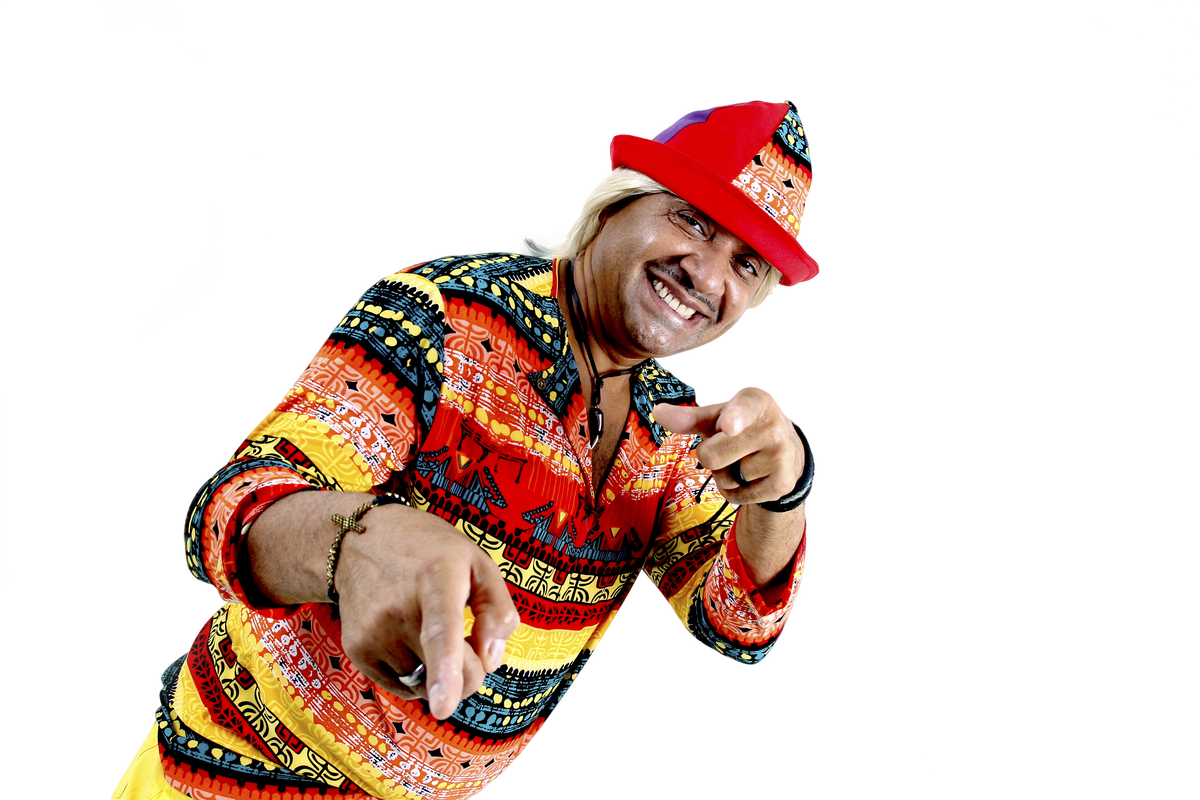 Humorista Tiririca faz apresentação única em Salvador