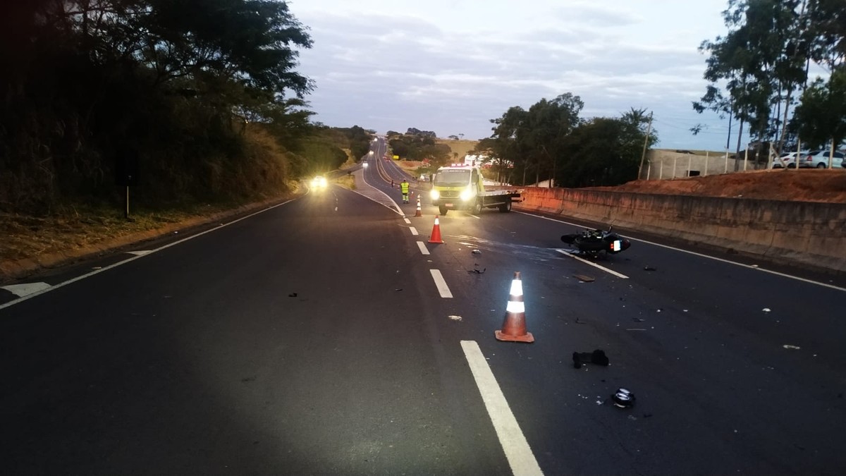 Motociclista morre em acidente com caminhão na Rodovia Assis ...