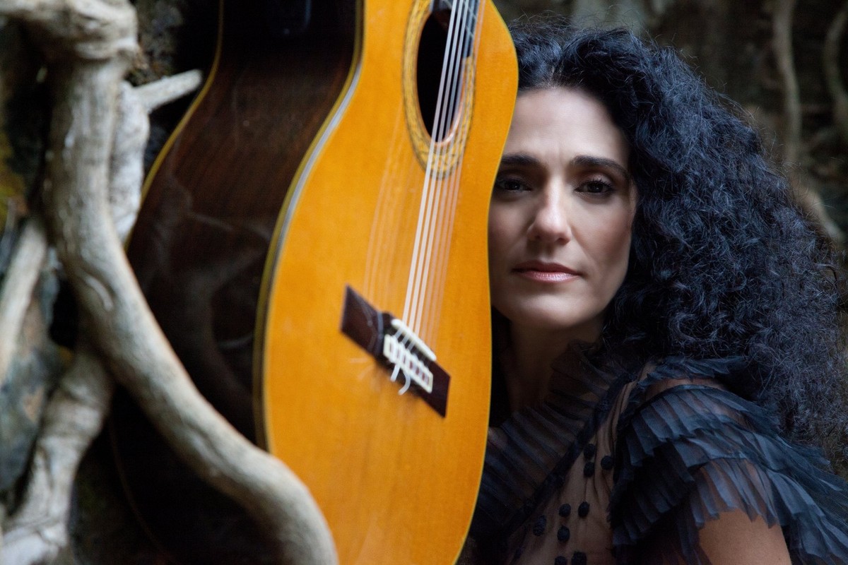 Badi Assad faz show gratuito no Sesi São José neste sábado (9) | Vale ...