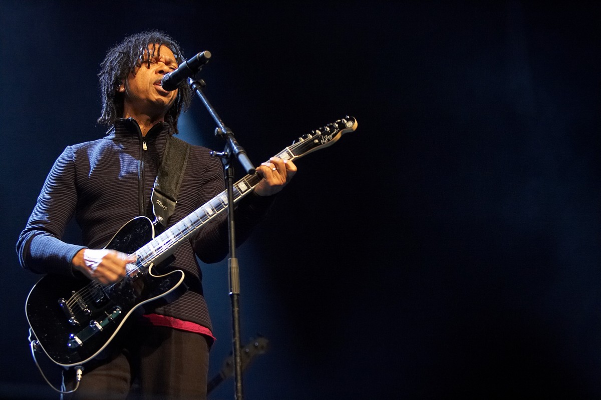Djavan apresenta em Olinda show que reúne sucessos da carreira e ...