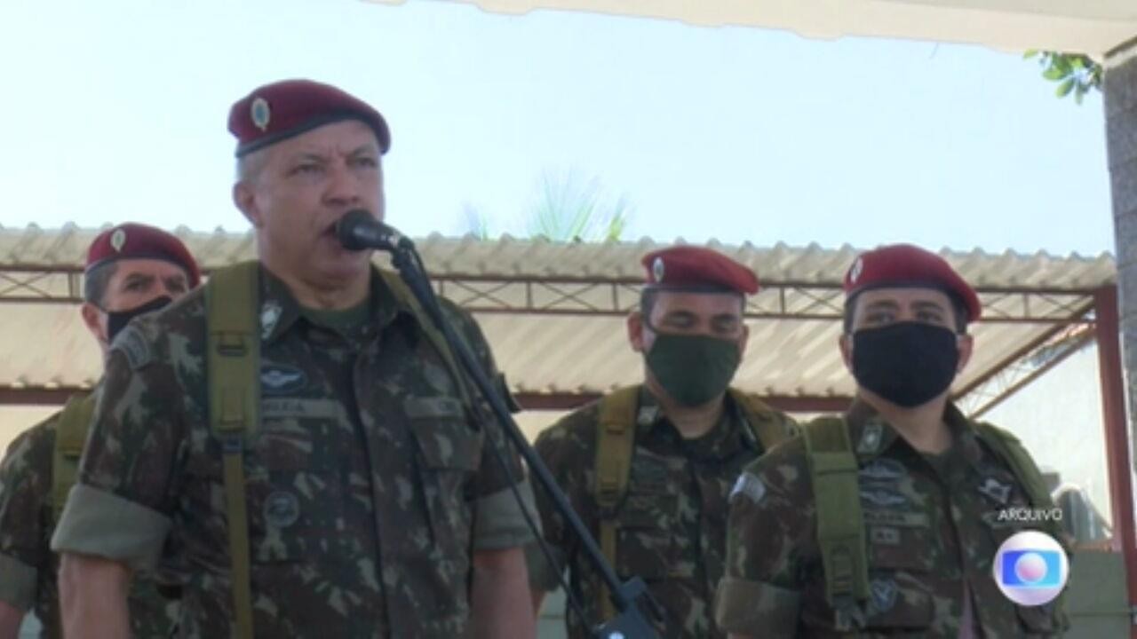 Lula Demite Comandante Do Exército Um Dia Após A Reunião Com Os Chefes