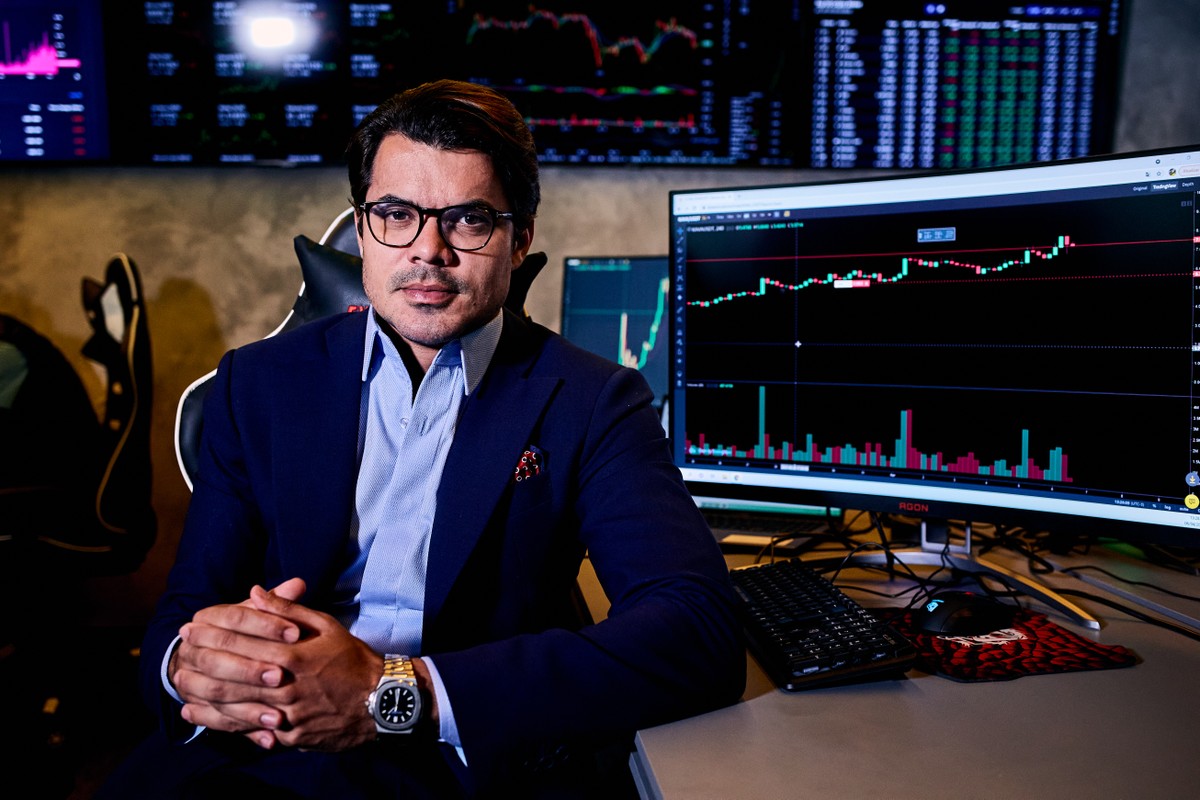 Criptomoeda XRP atinge 1 dólar e confirma previsão do CEO da ...