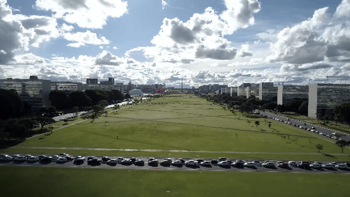 Réveillon: trânsito na Esplanada dos Ministérios fica fechado a partir ...