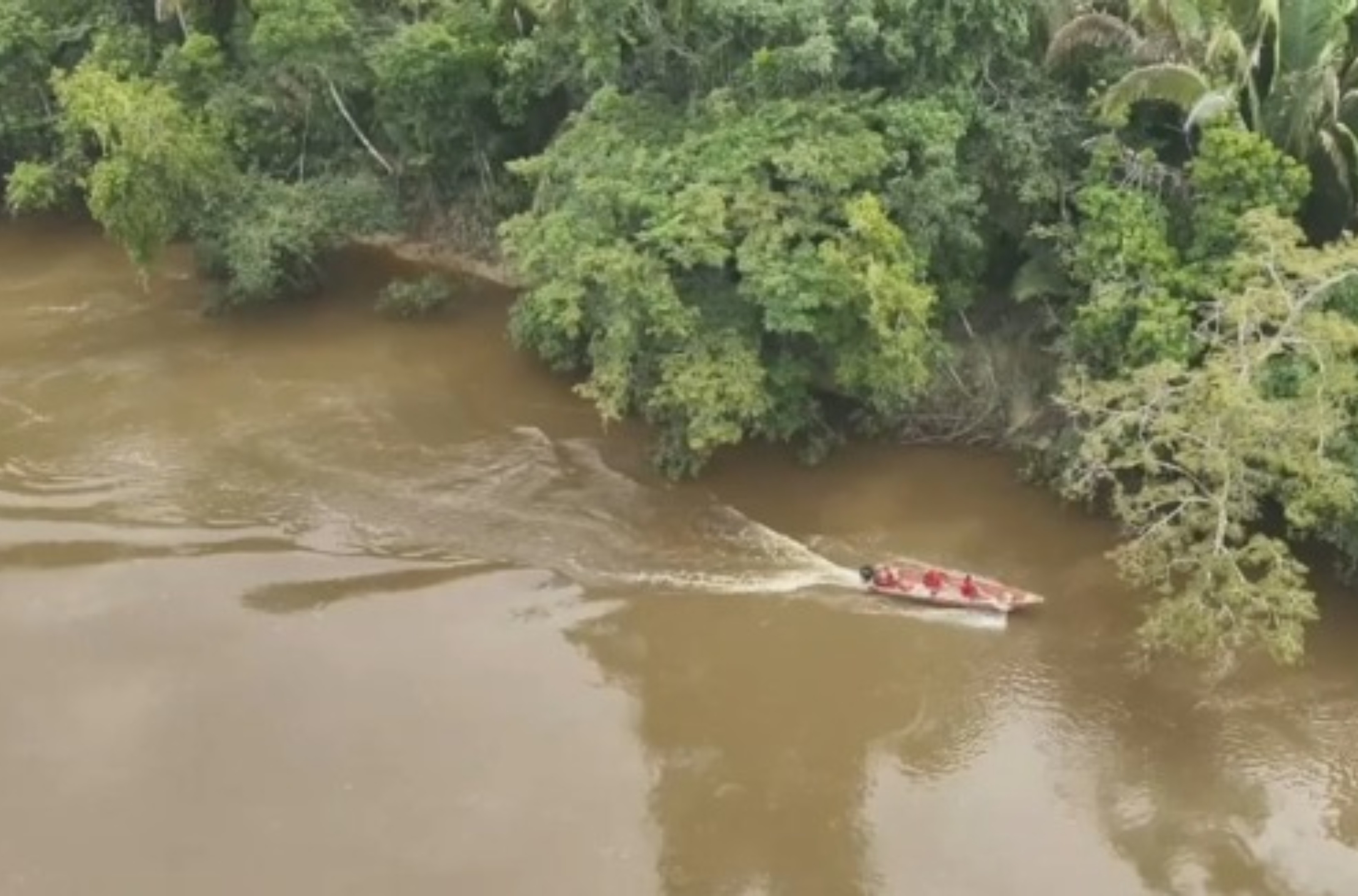 Idoso desaparece após canoa naufragar em São Luiz do Anauá | G1