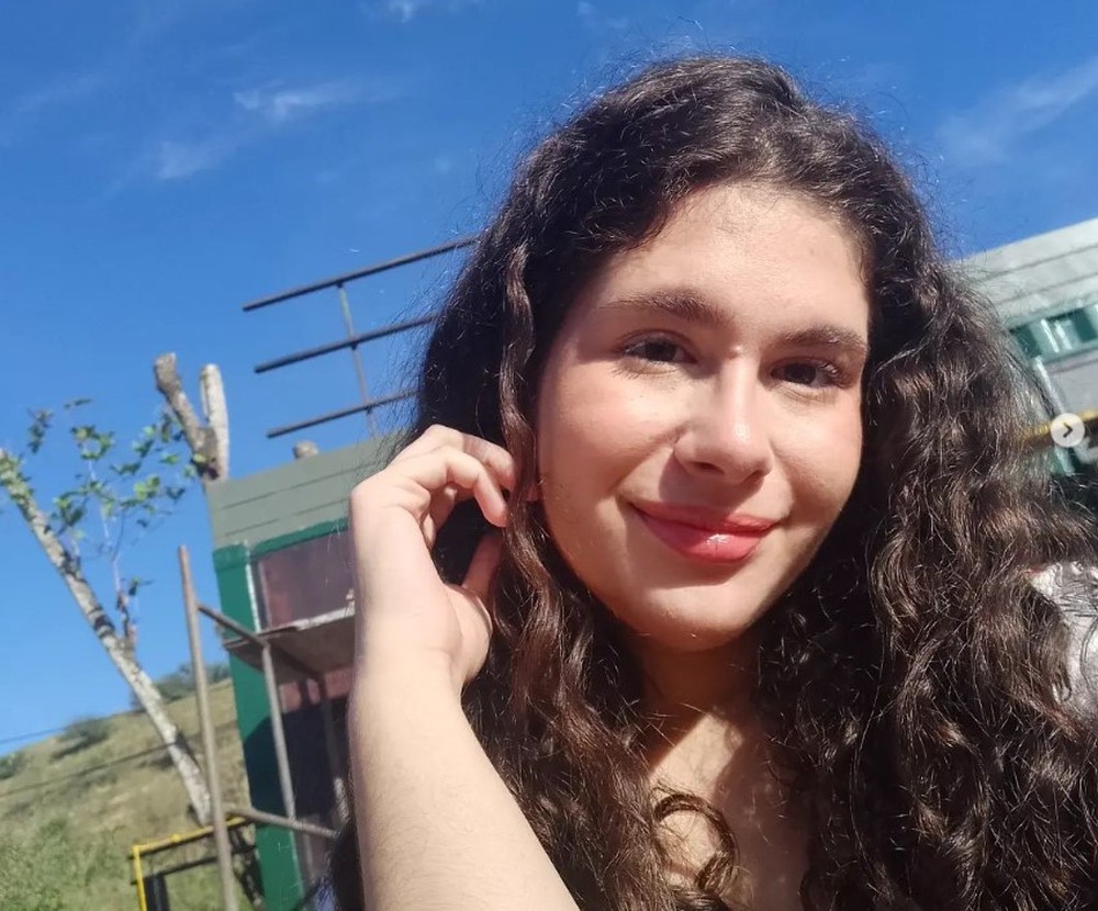 Enem: 4 alunos de pontuação máxima dão dicas para redação nota mil ...